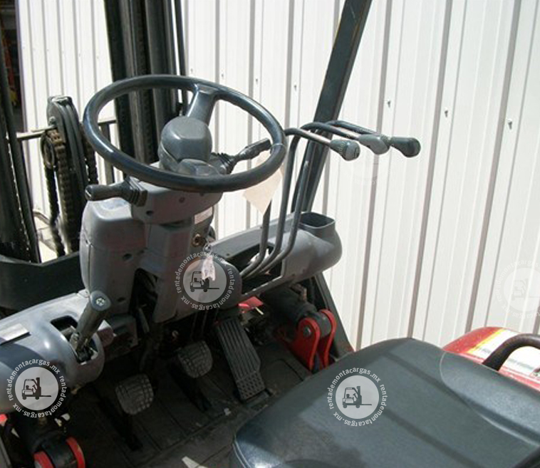 Montacargas semi-nuevo Komatsu P50BX-PS - Renta de Montacargas Monterrey